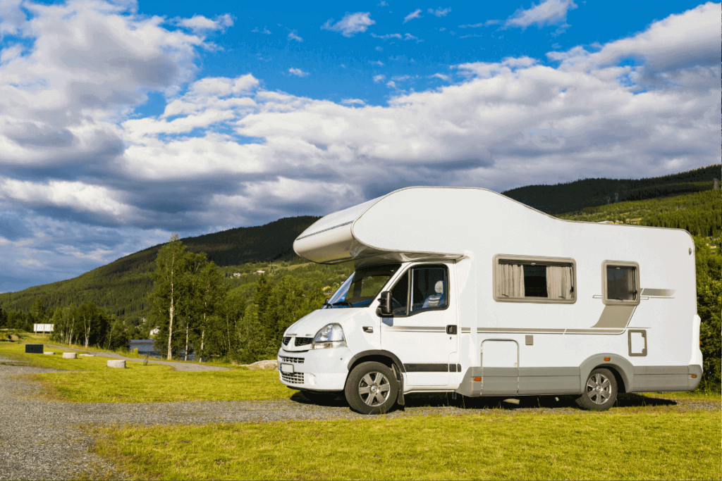 Casa su due ruote: che permessi servono e quanto costa