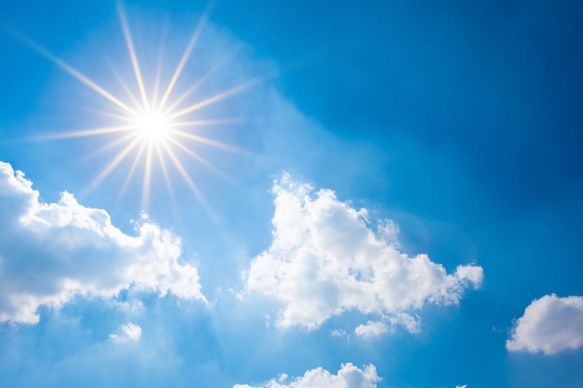 Sai di che colore è il sole? Non è giallo!